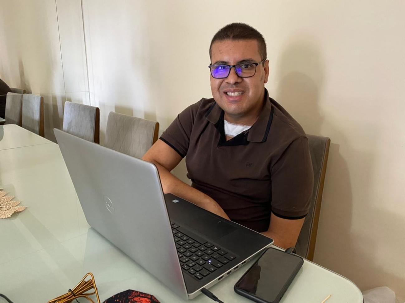 Após batalha pela vida, Fábio Freitas retorna às atividades na Alepa - ALEPA