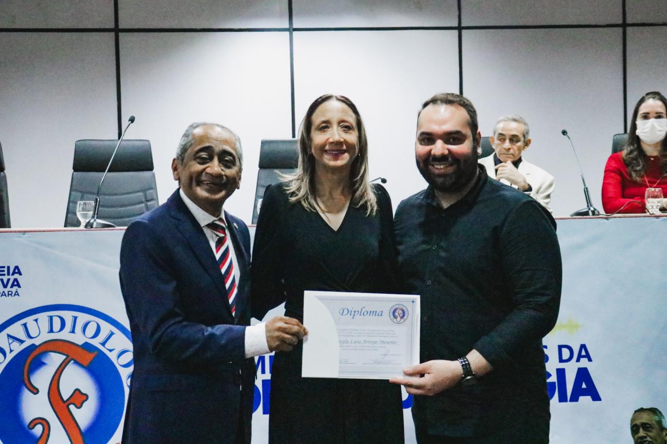 Sessão solene marca os 40 anos da Fonoaudiologia - ALEPA